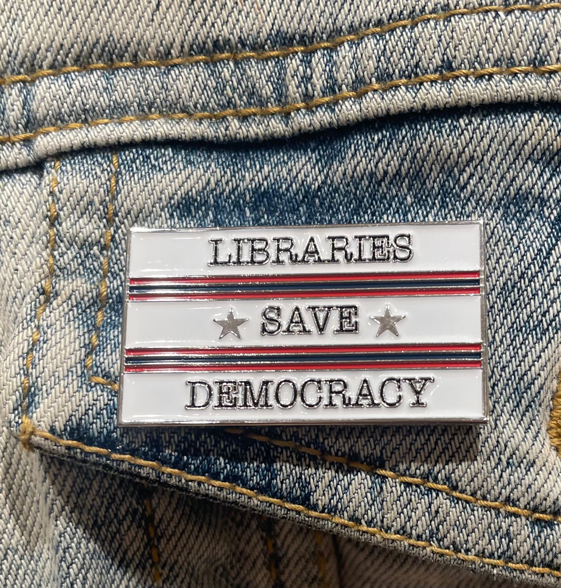 Libraries Save Democracy Pin – The Reader's Catalog