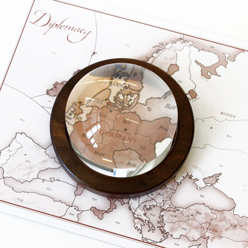 Light Gathering Magnifier – The Reader's Catalog